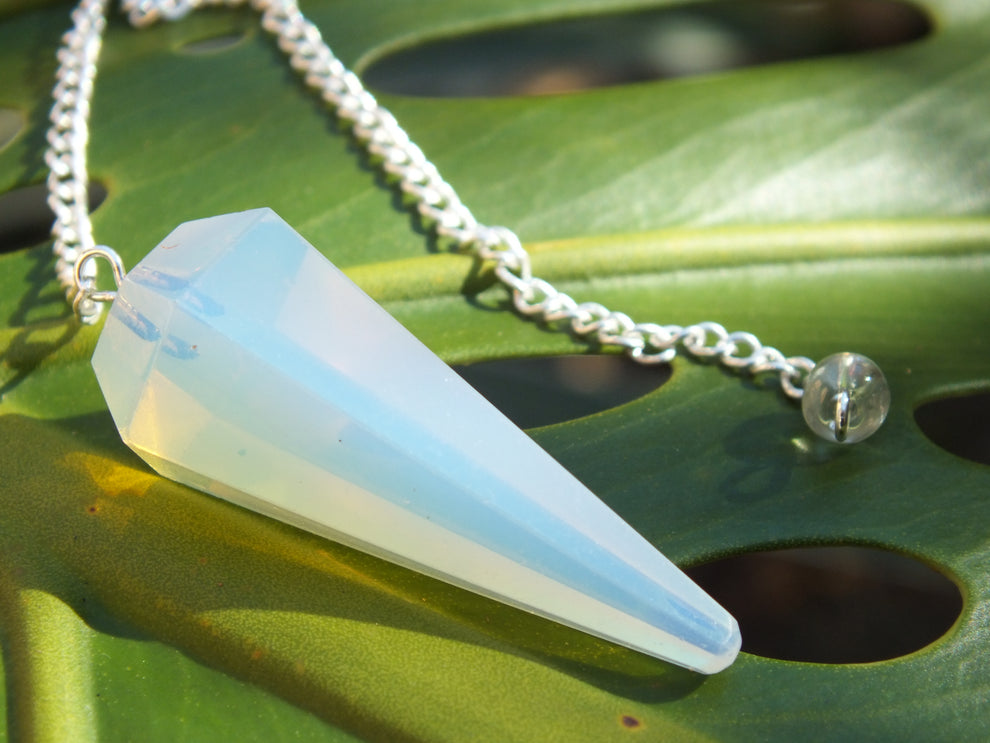 Opalite Pendulum – Onyx Castle